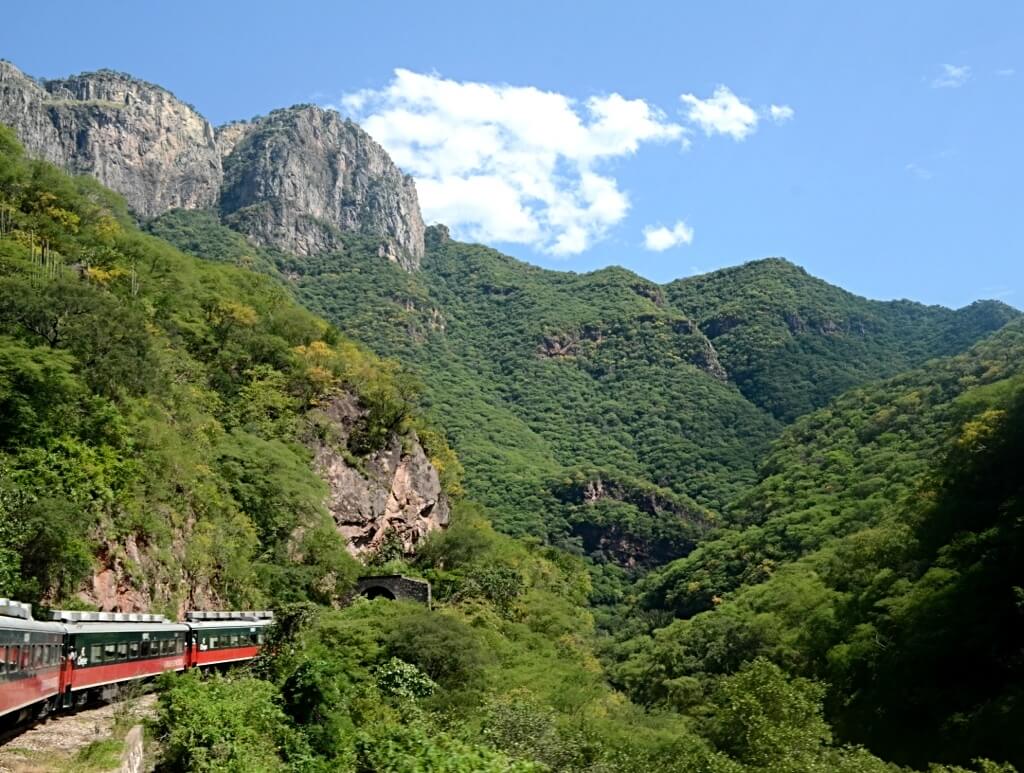 Copper Canyon & the Sierra Tarahumara: Grandeur & Heritage | LAC Geo