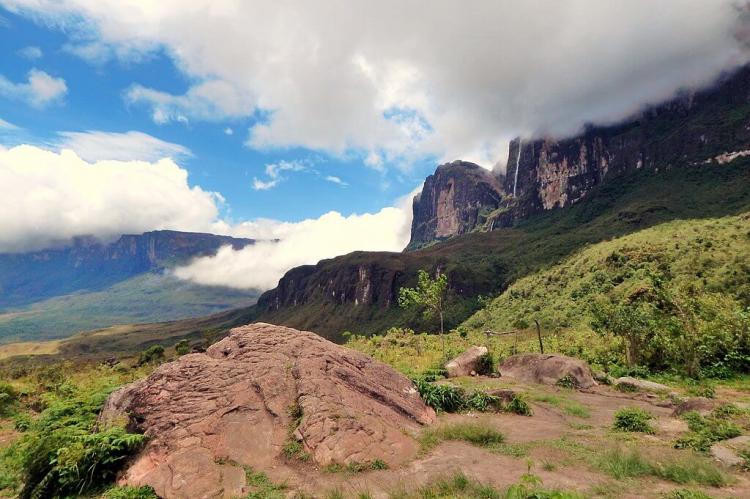 Monte Roraima National Park: Brazil's Tepui Marvel | LAC Geo